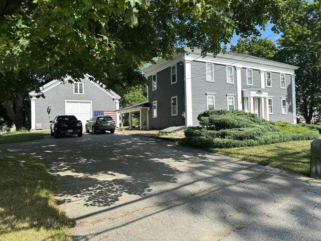 7 Storer St, Kennebunk, ME 04043