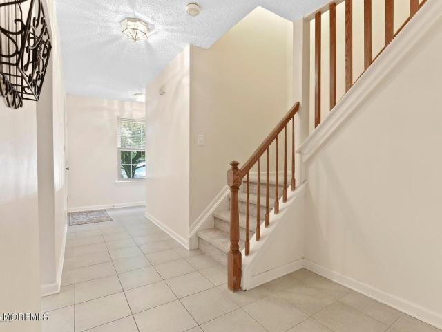 7 Stuart Drive Unit 3