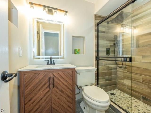 7 Sugar Loaf Ct Unit 2, Vernon, NJ 07462