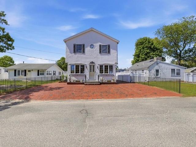 7 Swift Ave, Wareham, MA 02571