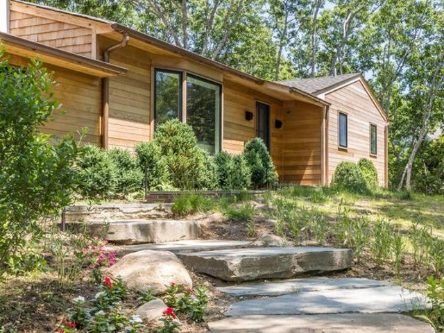 7 Sylvan Ln, Sag Harbor, NY 11963