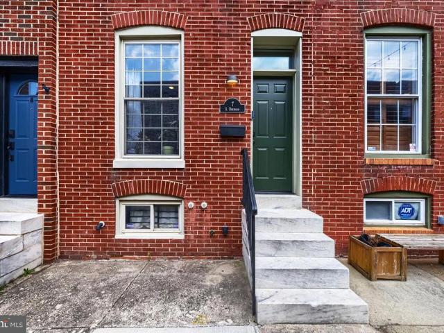 7 S Robinson Street