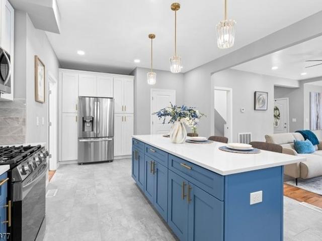 7 S Valley Rd, West Orange, NJ 07052