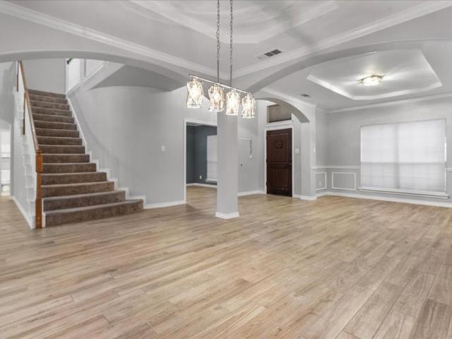 7 Saddlewood Court