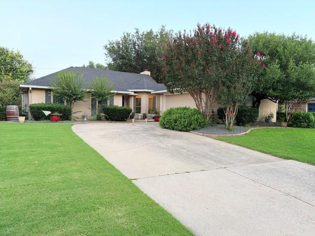 7 Salida Dr, Trophy Club, TX 76262