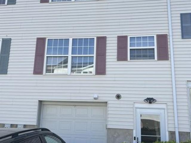 7 Sand St, Port Chester, NY 10573
