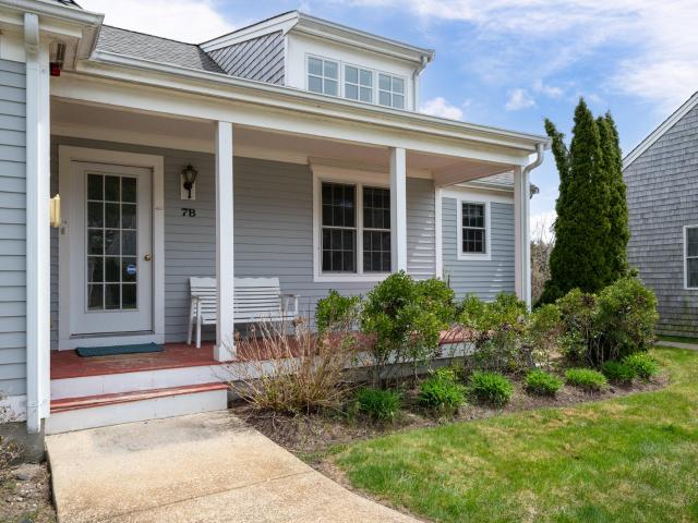 7 Schooner Ln, Unit B, Pocasset, MA 02559 | MLS #22601 | Compass