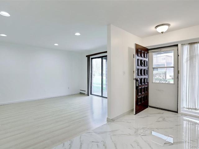 7 Secora Road H18