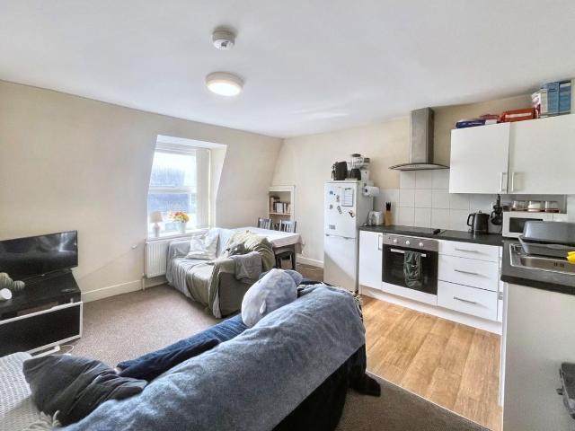 7 Seaton Avenue Flat 3, Plymouth PL4, 2 bed property to rent, £689 pcm | PrimeLocation