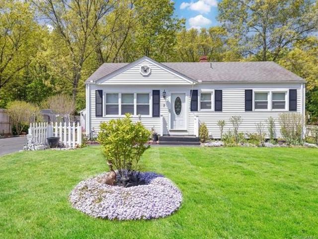 7 Sherwin Dr, Enfield, CT 06082