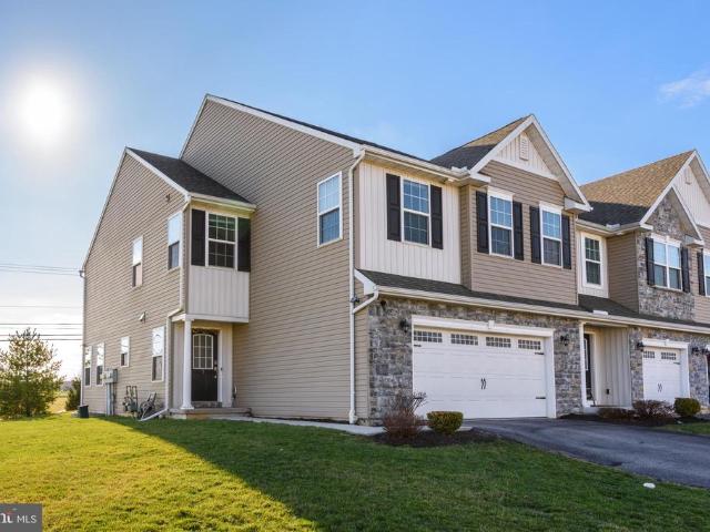 7 Simon Court