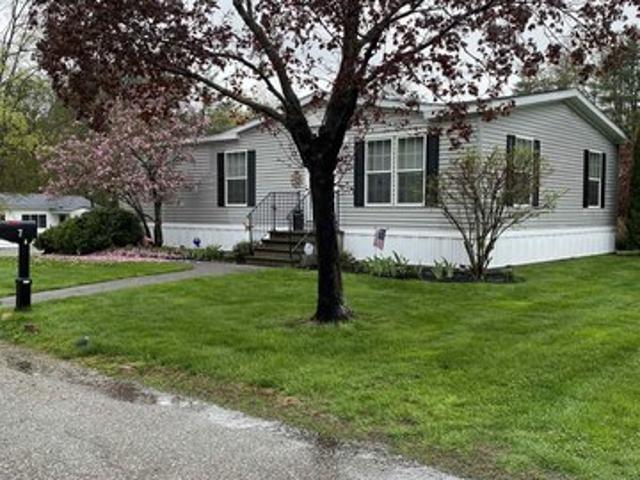 7 Sir Lancelot Dr, Exeter, NH 03833