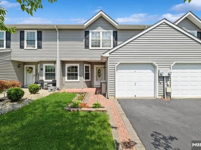 7 Sloop Sq, Howell, NJ 07728
