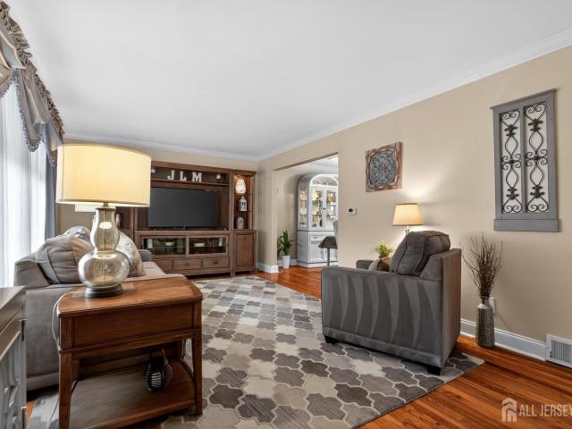 7 Spier Drive