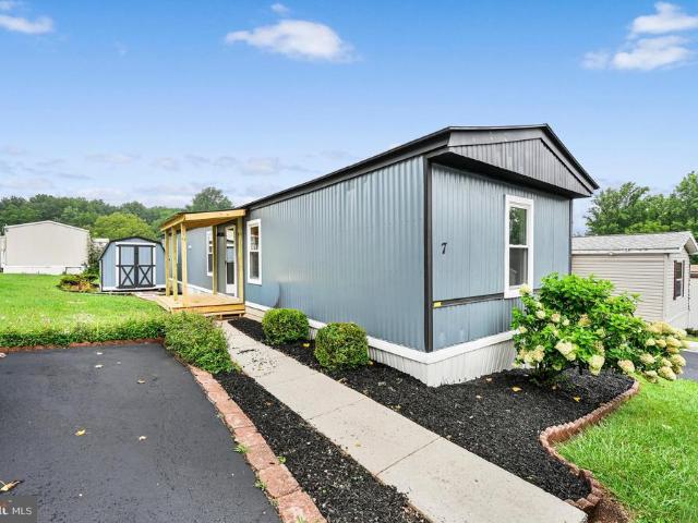 7 Spruce Drive