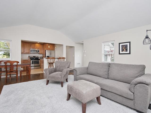 7 Tudor Place