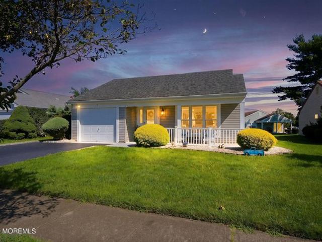 7 Turnbridge Row, Manchester, NJ 08759