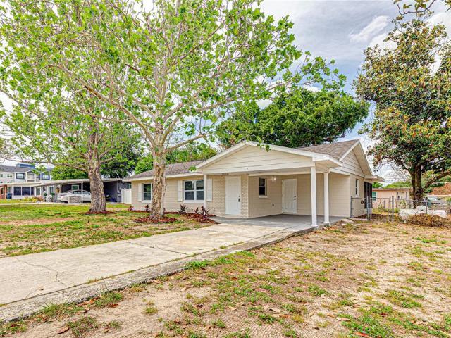 7 Twilight Ln, Winter Haven, FL 33884 | MLS #O6401 | Compass