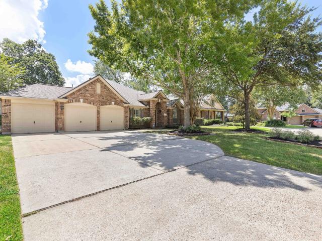 7 Tartan Court