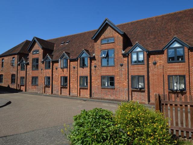 7 The Maltings, Petersfield, Hampshire GU31, 1 bed flat to rent, £895 pcm | PrimeLocation