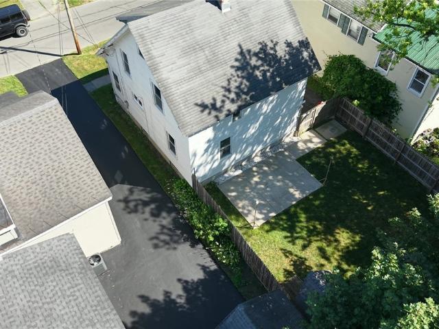 7 Tracey Street