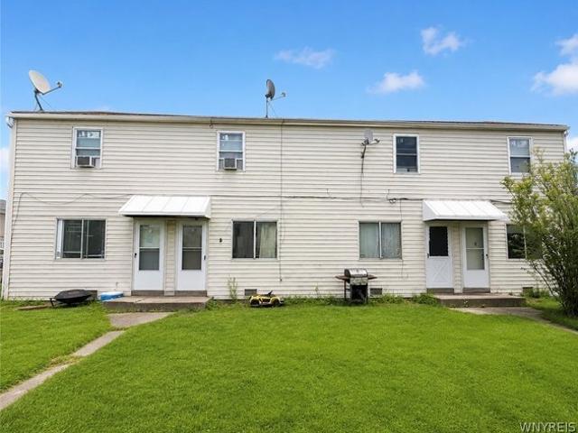 7 Trent Sq, Buffalo, NY 14225