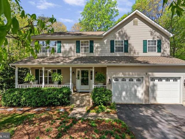 7 Trotter Ln, Fredericksburg, VA 22406