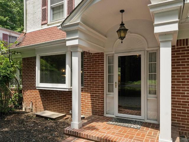 7 Upper Devon Road
