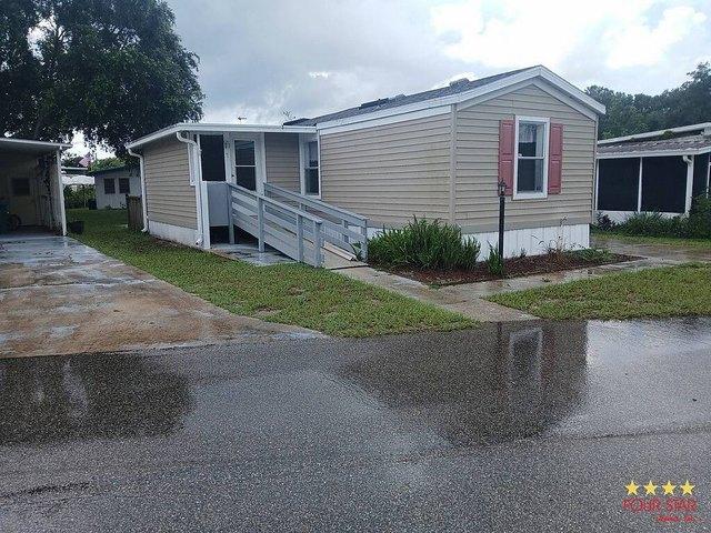 7 Valencia Ct, Deland, FL 32724