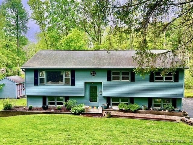 7 Varian Dr, Danbury, CT 06811