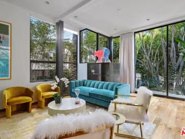 7 Vicente Ter, Santa Monica, CA 90401 MLS# 22 222853