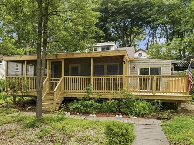 7 Victoria Ave, Rutland, MA 01543