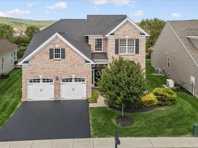 7 Virgil Ln, Mount Olive Township, NJ 07836