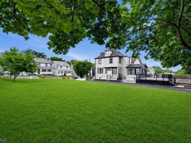 7 Virginia Ave