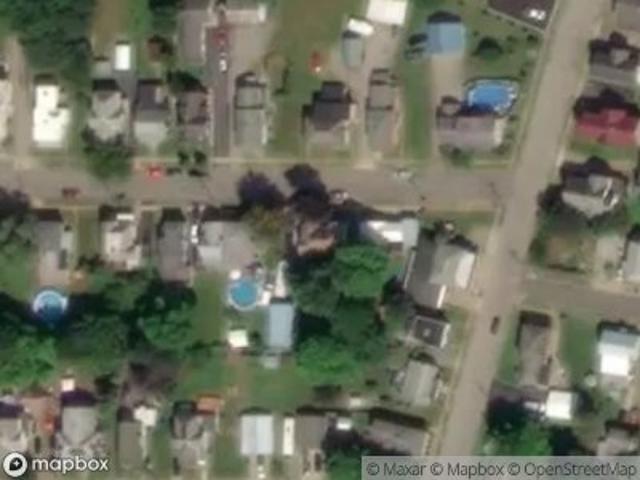 7 W Liberty St