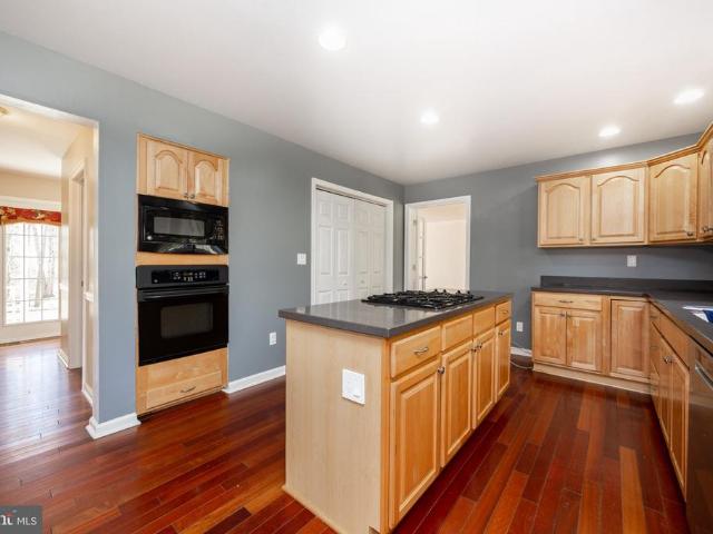7 Warren Circle