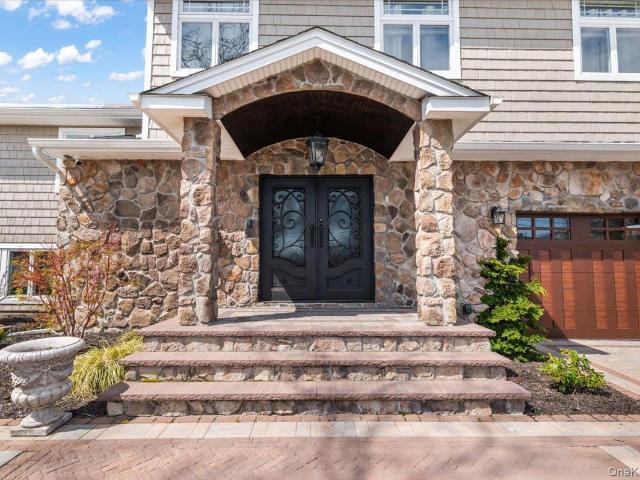 7 Waterview Avenue