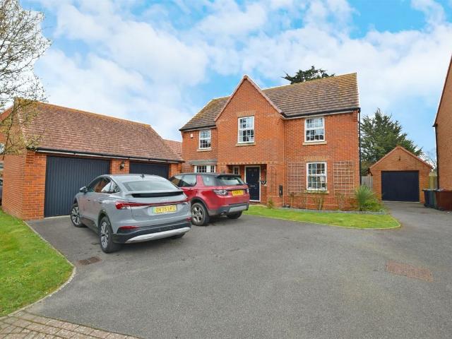 7 Wellers Close, Felpham, Bognor Regis, West Sussex PO22, 5 bed detached house to rent, £2,800 pcm | PrimeLocation