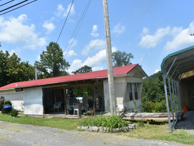 7 White Cir
