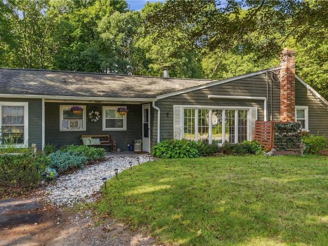 7 White Pine Drive