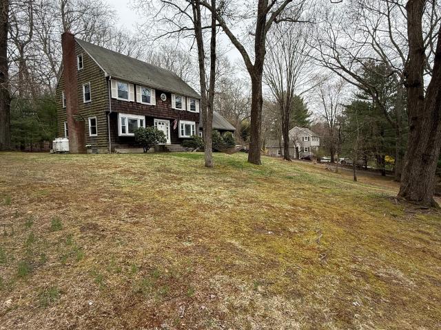7 Willow Ln, East Lyme, CT 06333 | MLS #24166 | Compass