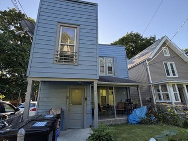 7 Winnie Ave, Troy, NY 12180