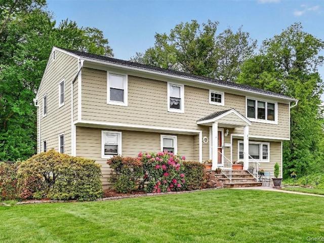 7 Windsor Brook Lane
