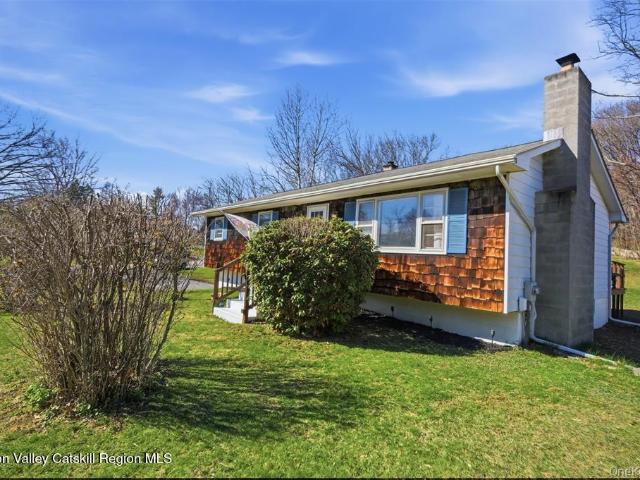 7 Woodland Circle