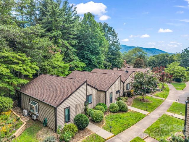 7 Woodlands Drive