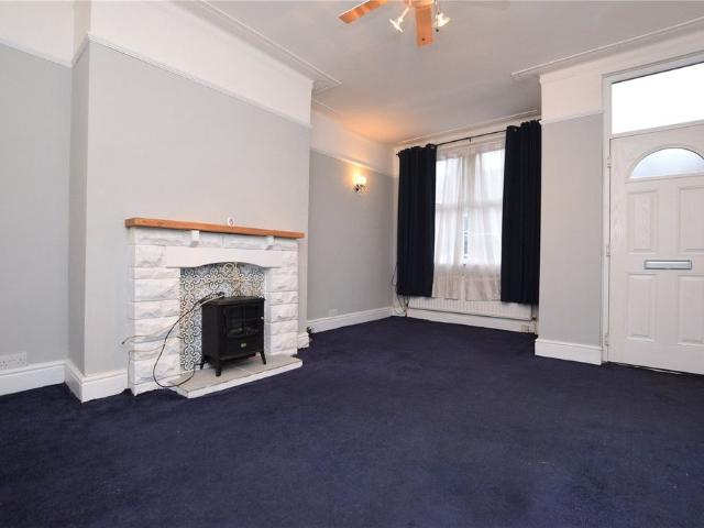 7, Woodlea Place, Leeds, West Yorkshire, LS11 7NZ