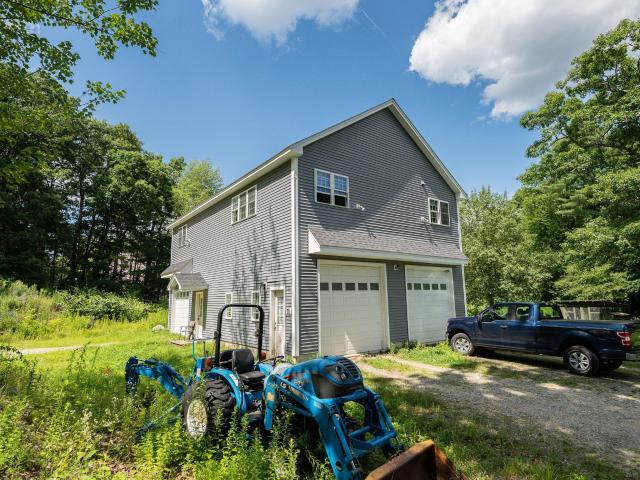 7 Woods Avenue