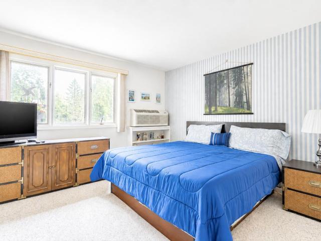 7 Zurich Ct, Unit #5