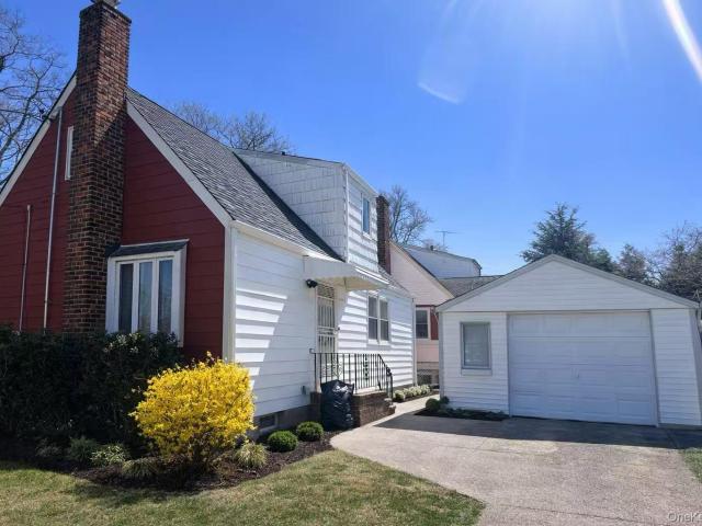 7 06 Leggett Place | Compass