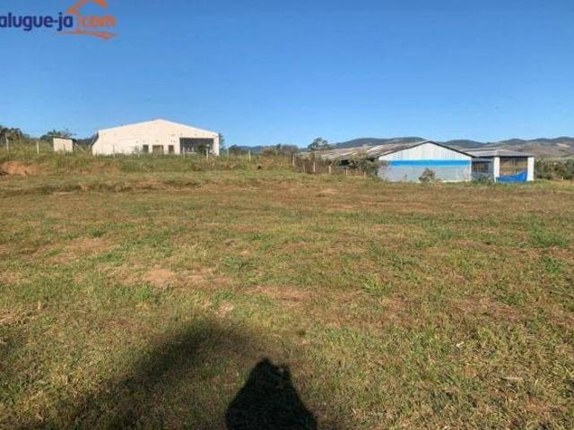 7.000m² EM REGIÃO TRANQUILA E VALORIZADA – IDEAL PARA CHÁCARA OU MORADIA